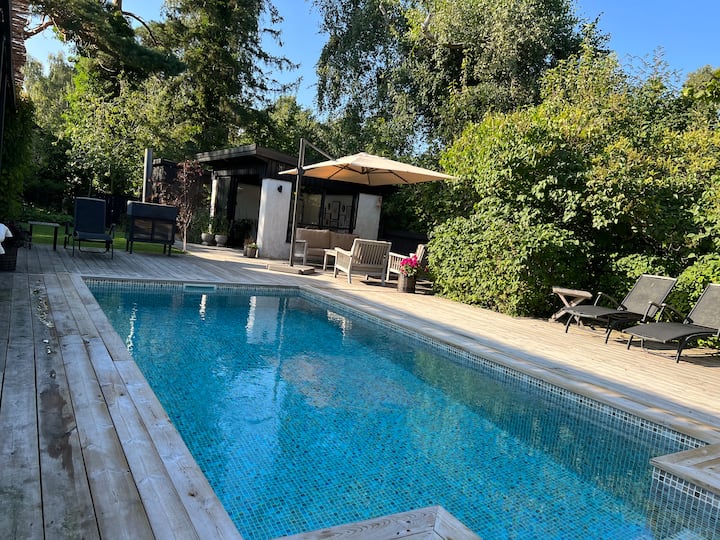 Trevlig Villa Med Pool - Trelleborg