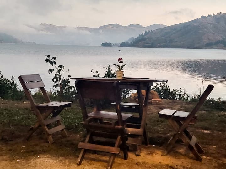CIPRES-Cabaña Los Pinos, a orillas del lago Corani - Cabañas en ...