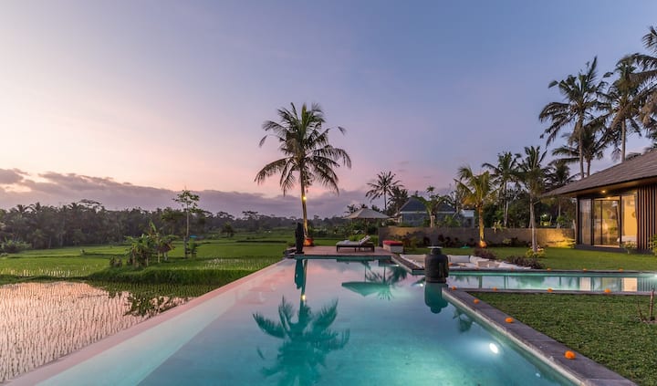 New Villa 5br Superbe Vue À 180° Riziere Volcan - Ubud