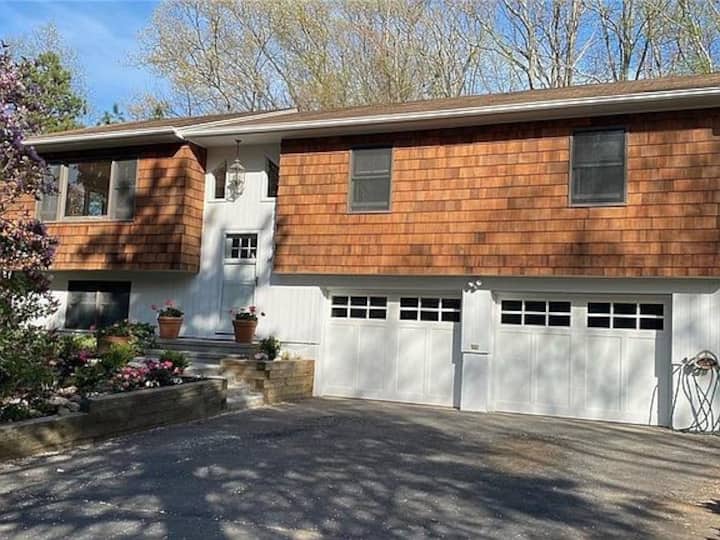 4bd/3ba Home-5 Min F/ Beach Misquamicut - Westerly, RI