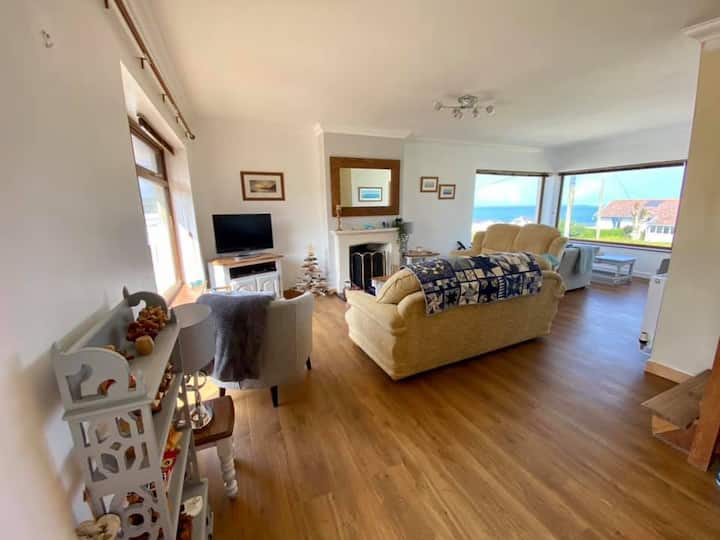 Spacious Coastal Gwbert Holiday Rental - Ceredigion
