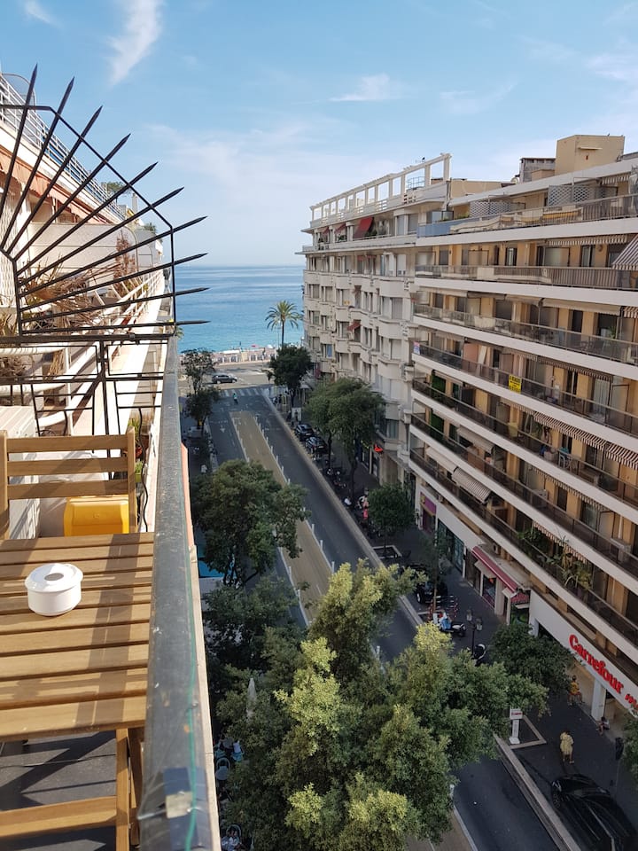 Nice : Superbe Appartement à 1 Minute Du Negresco - Nice