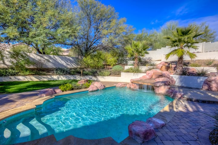 Desert Oasis On Golf Course - Oro Valley, AZ