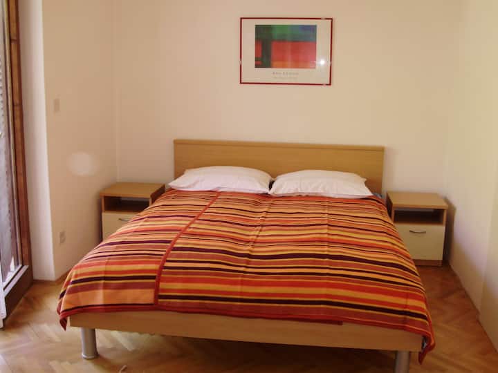 Nice Apartment On 1st Floor, Directly By The Sea - Dugi Rat
