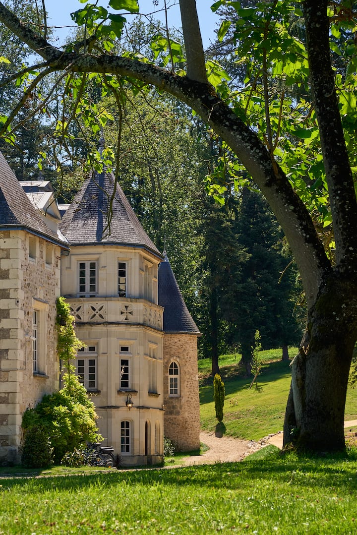 Suite Junior Dans Le Château De La Commanderie - Joué-lès-Tours