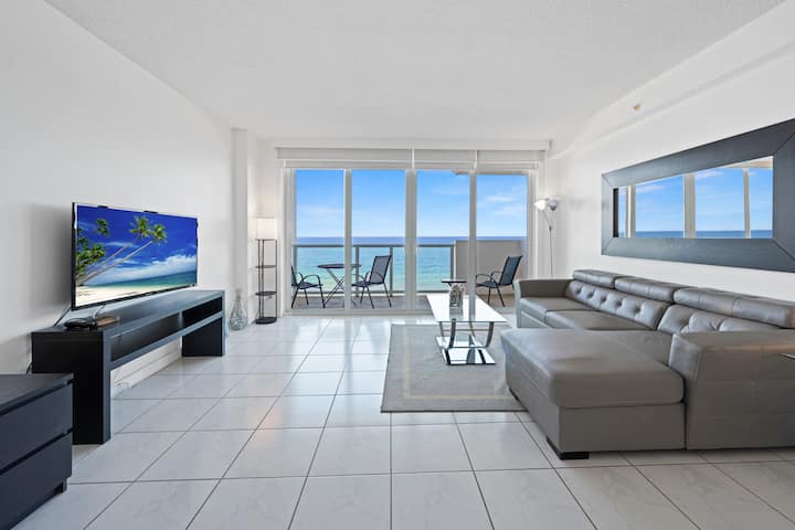 Lovely 11th Floor Unit With Ocean Views - Miami Beach, FL