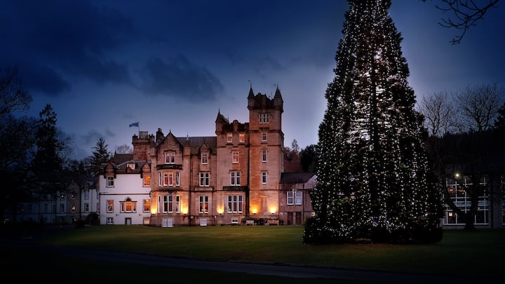 Luxury Christmas & Nye Package - London & Scotland - Balloch