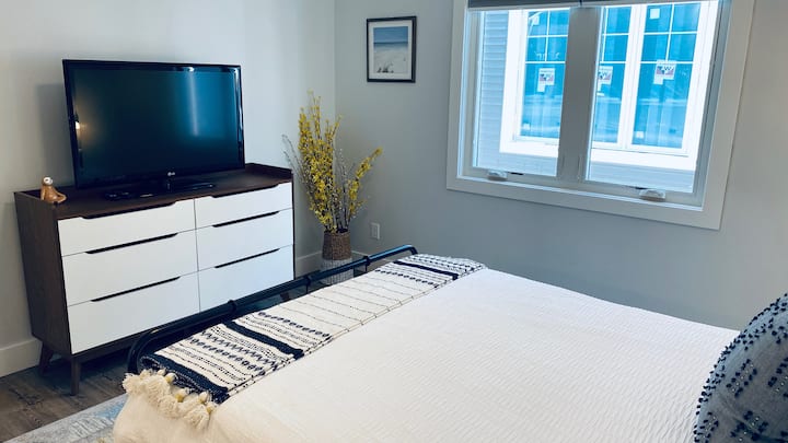 Bluewater Zen - Downtown Traverse City Condo - Traverse City