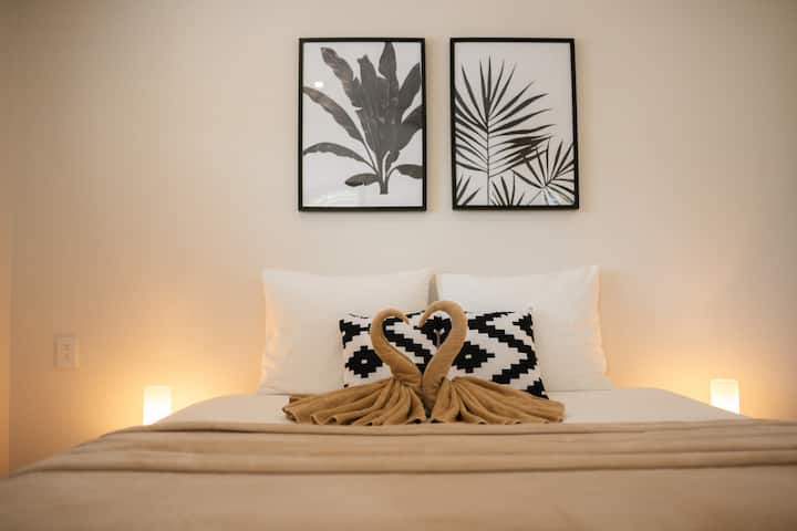 Villa Arte – Minutes From Mambo Beach + Car Option - Curaçao