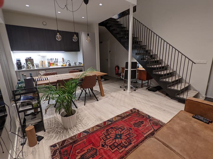 Stylish Loft Downt. W. Sauna, Private Parking! - Reykjavik