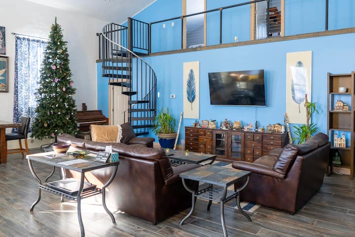 Church House/pet Friendly/downtown/unique - Davenport, IA