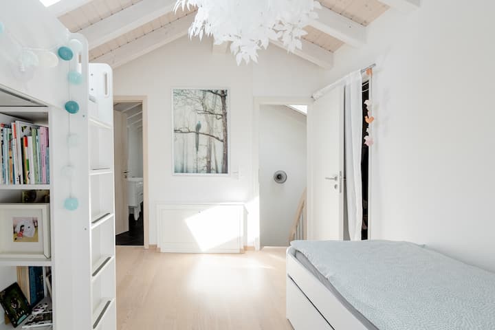 Petit Nid Sous Les Toits - Vevey