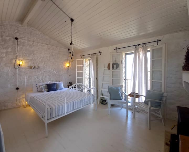 Lavantalı Avlu1.  Kösedere Dağ Köyündeoda+kahvaltı - Mordoğan