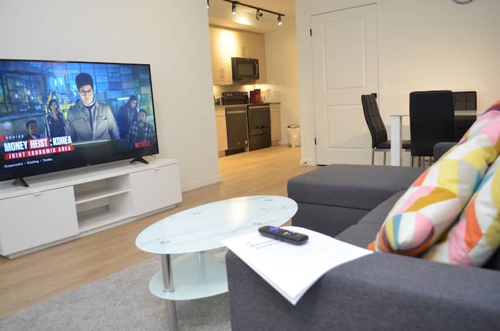 Tastefully Furnished 2-bed Apartment @ Bridgwater! - Winnipeg