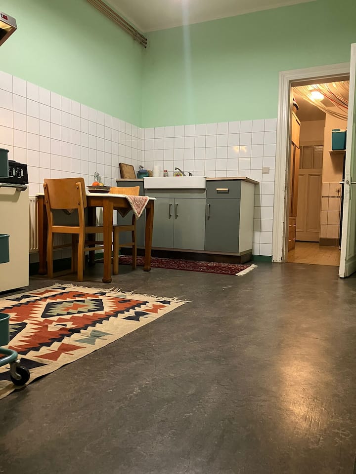 Megagezellige Studio (Enkel Voor Vrouwen) - Heist-op-den-Berg