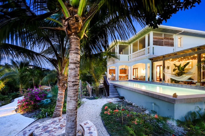 Private 4 Br Villa/oceanview On Sunset Beach - Isole Turks e Caicos