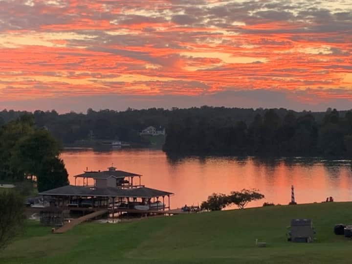 Lake Life With All The Views! - アンナ湖, VA