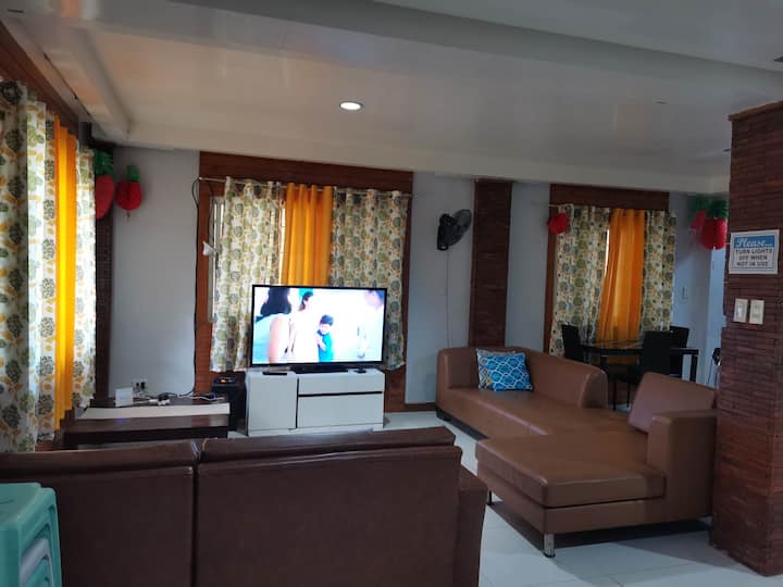Villa Pura Near Overlooking  With Swimming Pool - Tagaytay