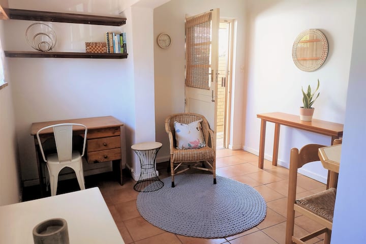 Adorable 1-bedroom Guest Suite In Cape Town - Cape Town