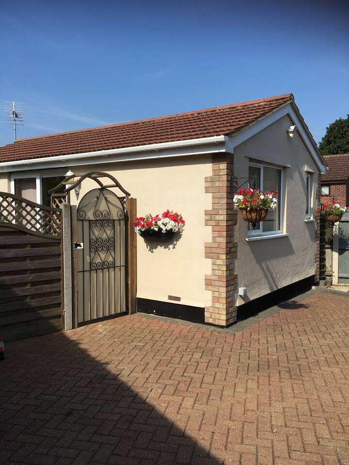 Lowestoft Holiday Rentals & Homes - England, United Kingdom | Airbnb