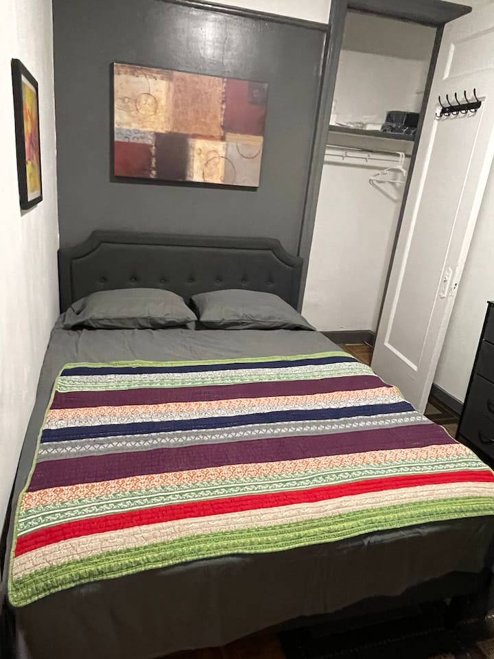 One  Bedroom In A 3 Bedroom Apt 108 Square Feet - The Bronx, NY