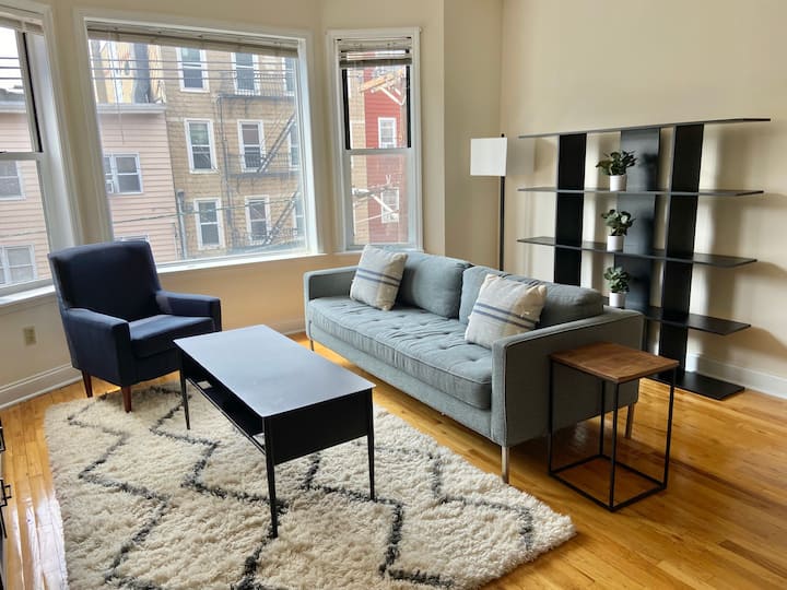 114-two Bed/2bath With A Massive Living Room! - Hoboken, NJ