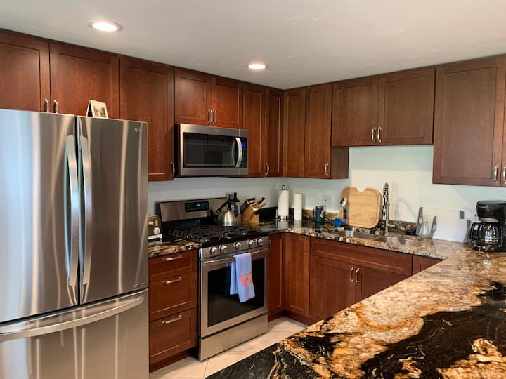 Cozy Whitefish Condo, Near Lake & Trails & Skiing - Whitefish, MT