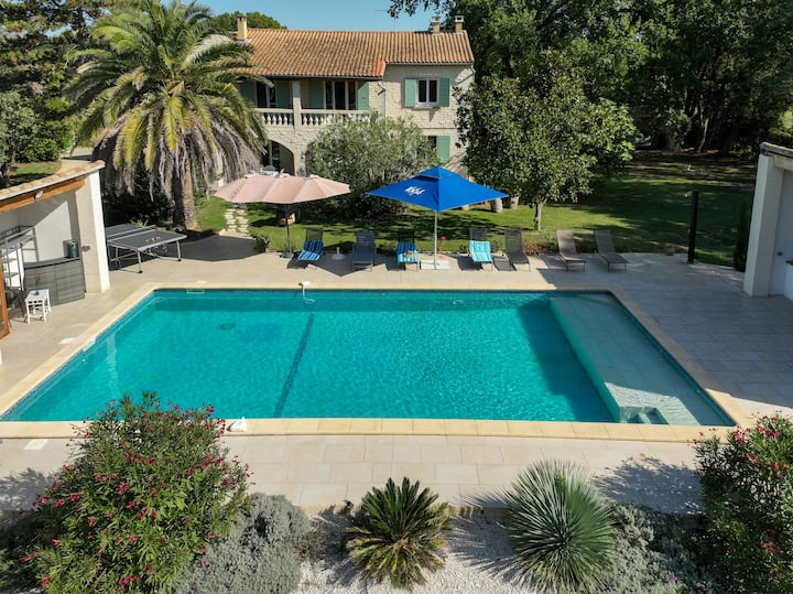 Villa Avec Piscine - Uzes - 12 Personnes - Uzès