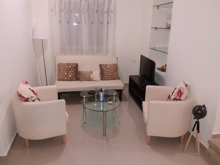 Cozy Apartment       Alexandra - Hanya