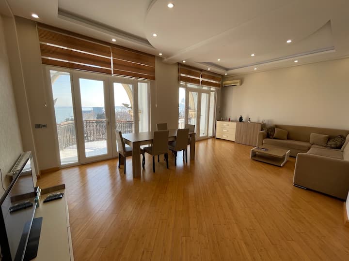 Four Seasons Apartment - Baku