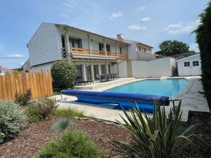 Grande Maison Avec Piscine Chauffée (10x5m) - La Teste-de-Buch