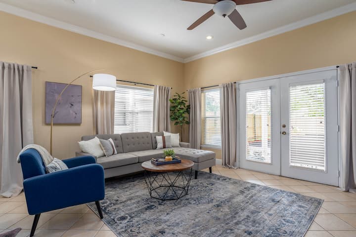 Spacious 3br Near Dt | Sleeps 8 | King Bed+patios - Prairie Lake, Altamonte Springs