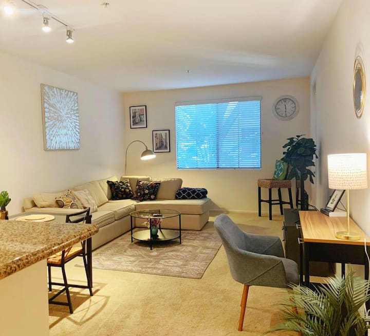2b2b Luxury Center Location Apartment Complex - Mission Viejo