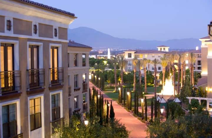 2b2b Center Location Luxury Apartmentpool/gym/mall - Lake Forest, CA
