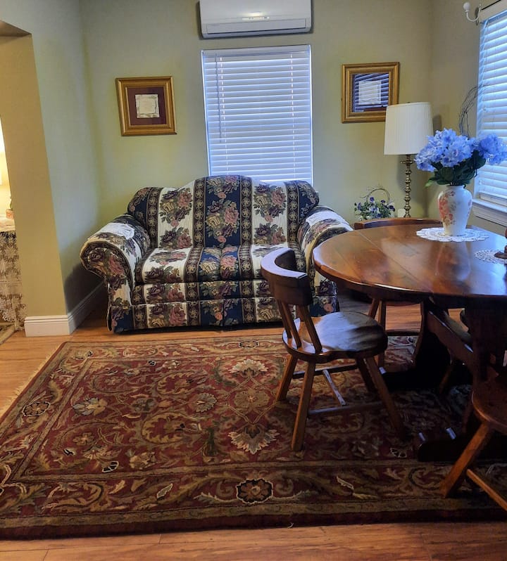 Cozy, One Room Suite W/private Bath/queen Bed - Panama City, FL