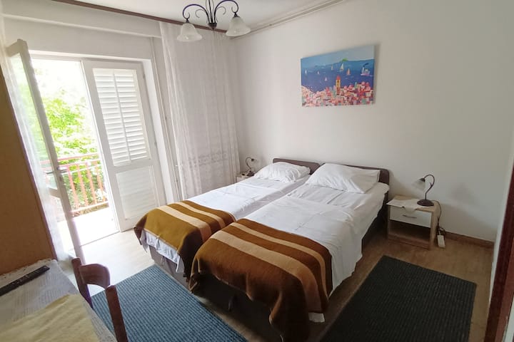 Nice Room For Two People And Free Parking Place - Hvar