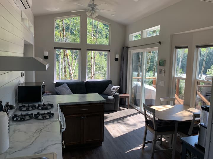 Resthaven Guest House On The Toutle River - State of Washington