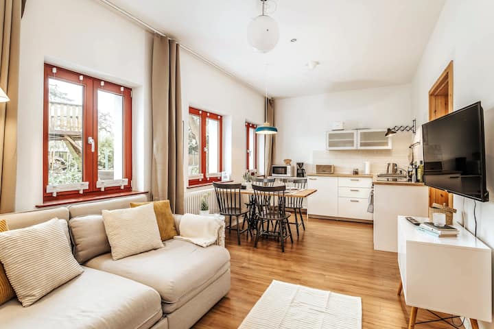 App Mit 1 Schlafzimmer & Terrasse, Gratis Parken - Rostock