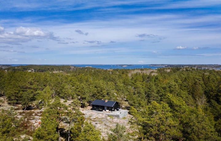 Charmig Stuga På Runmarö I Stockholms Skärgård - Sandhamn