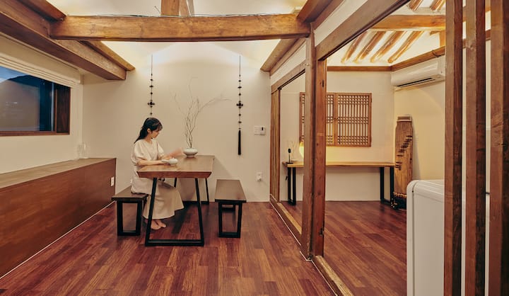 Bukchon Beautiful Hanok ' Gowoon ' - Sarangchae - Seúl
