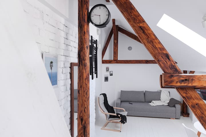Lovely Attic, Belgrade City Center - Belgrado
