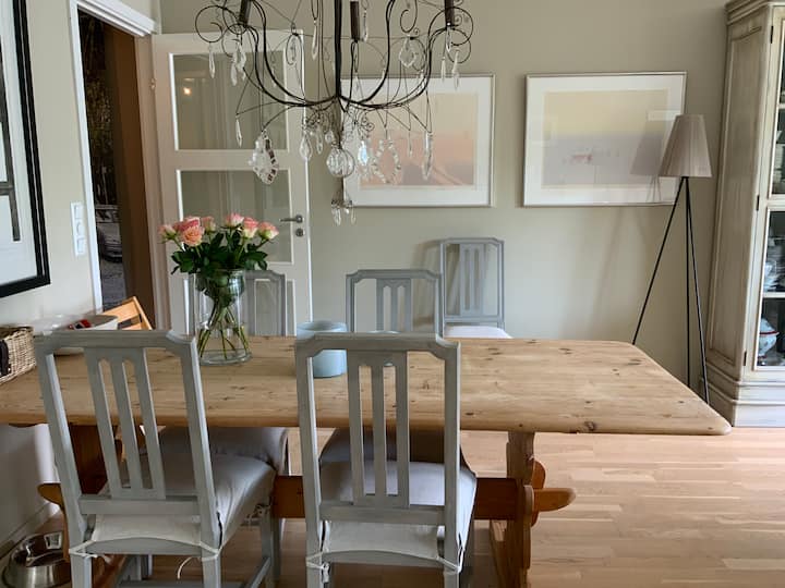 Nydelig Leilighet Med Heis Og Garasje. - Oslo