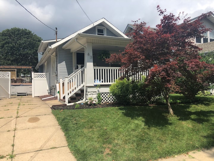 Quaint Home 1 Mi. To Bradley Beach/avon By The Sea - Belmar, NJ