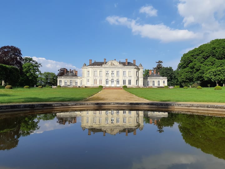 Gîte Château 15 Pers – Parc, Piscine & Tennis - Craon