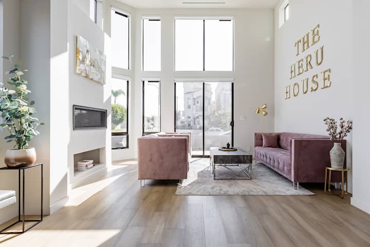Welcome To 1br With Balcony Near Huntington Beach - Huntington Beach, CA