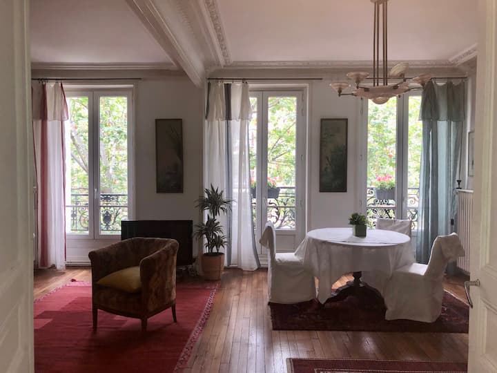 Paris Superbe Appartement Proche Montmartre 65m2 - París