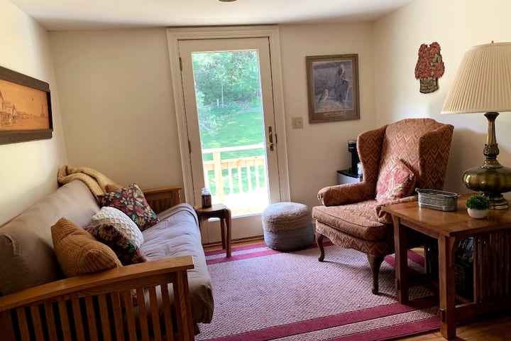 Cozy Country Bed & Breakfast, Hillside Suite - New Hampshire