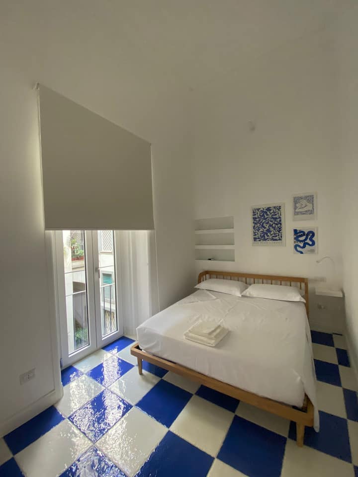 Maison Olivia, Nuovo Appartamento In Zona Chiaia - Nápoles