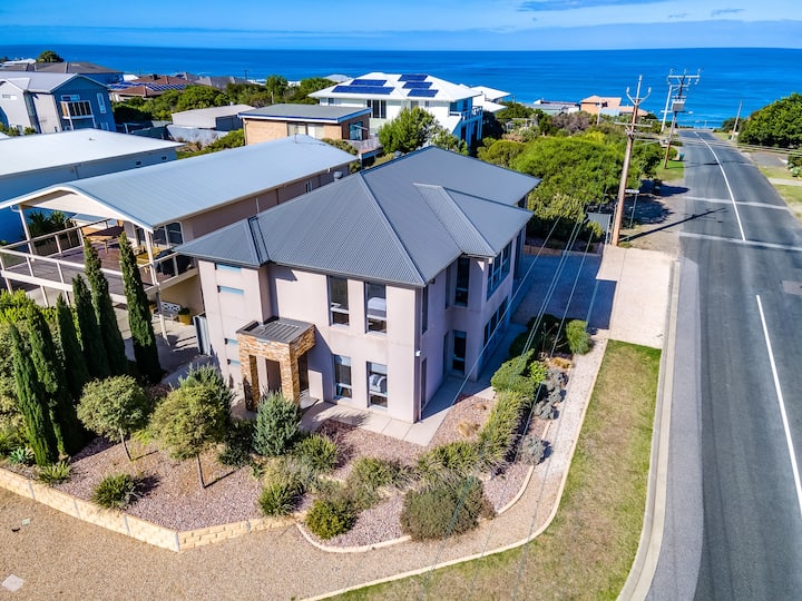 Port Elliot Holiday Rentals & Homes - South Australia, Australia | Airbnb