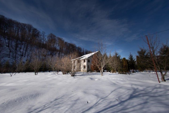 Casa Stirbei - Oaza Ta De Liniste - Slănic-Moldova